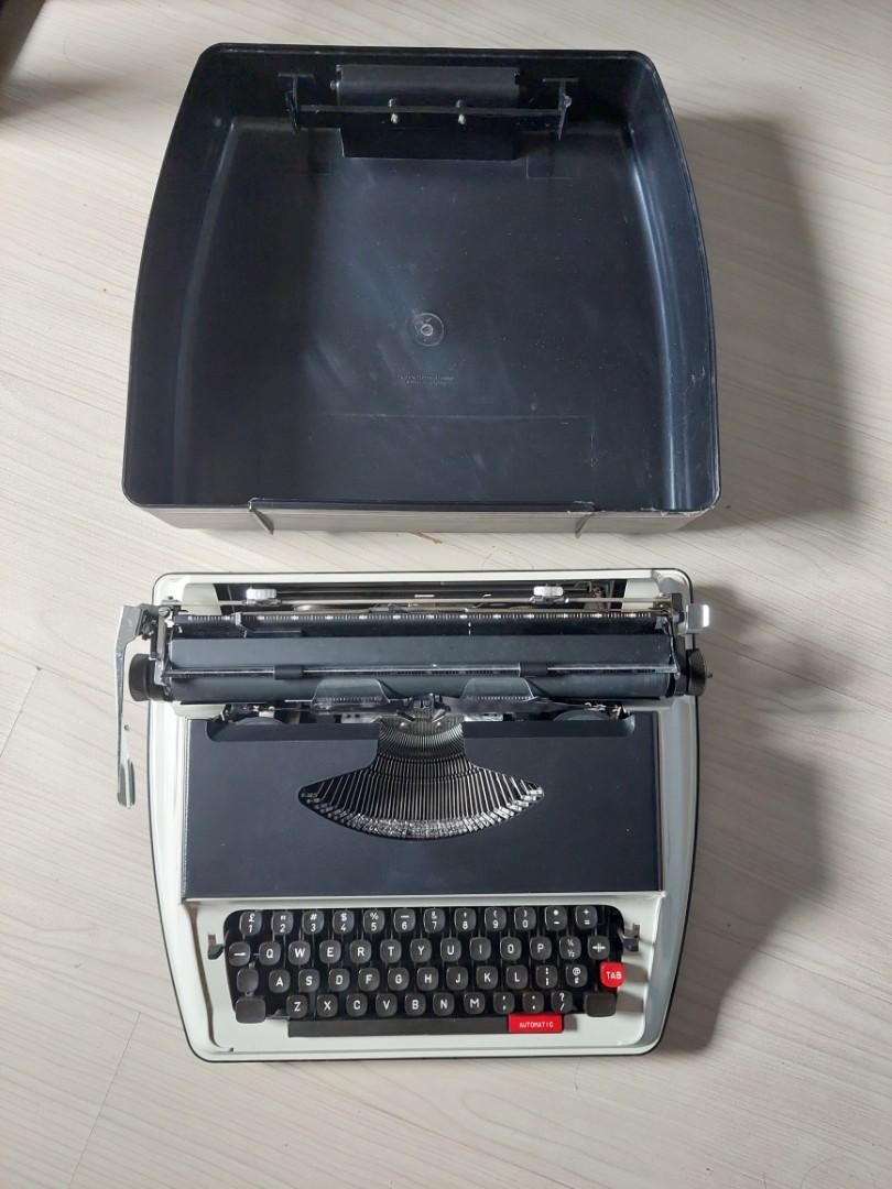 BRAND NEW Like Condition Hanimex Regal Typewriter, Everything Else on ...