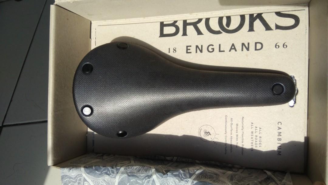 Brooks C15 black saddle, Sports Equipment, Bicycles & Parts, Parts ...