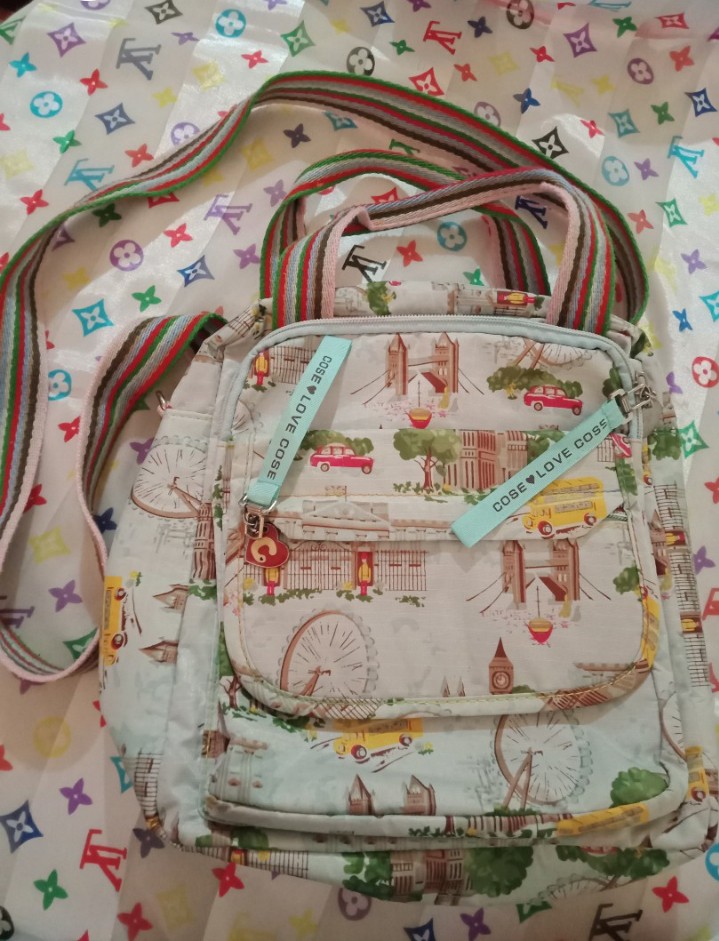 Cose bag, Women's Fashion, Bags & Wallets, Cross-body Bags on Carousell