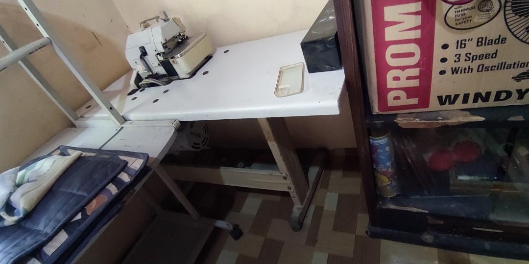 EDGING AND JUKI HIGH SPEED SEWING MACHINES (BUNDLE), Commercial ...