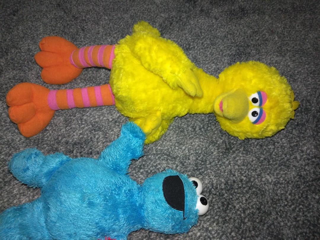 ELMO BUNDLE SESAME STREET CAST, Hobbies & Toys, Toys & Games on Carousell