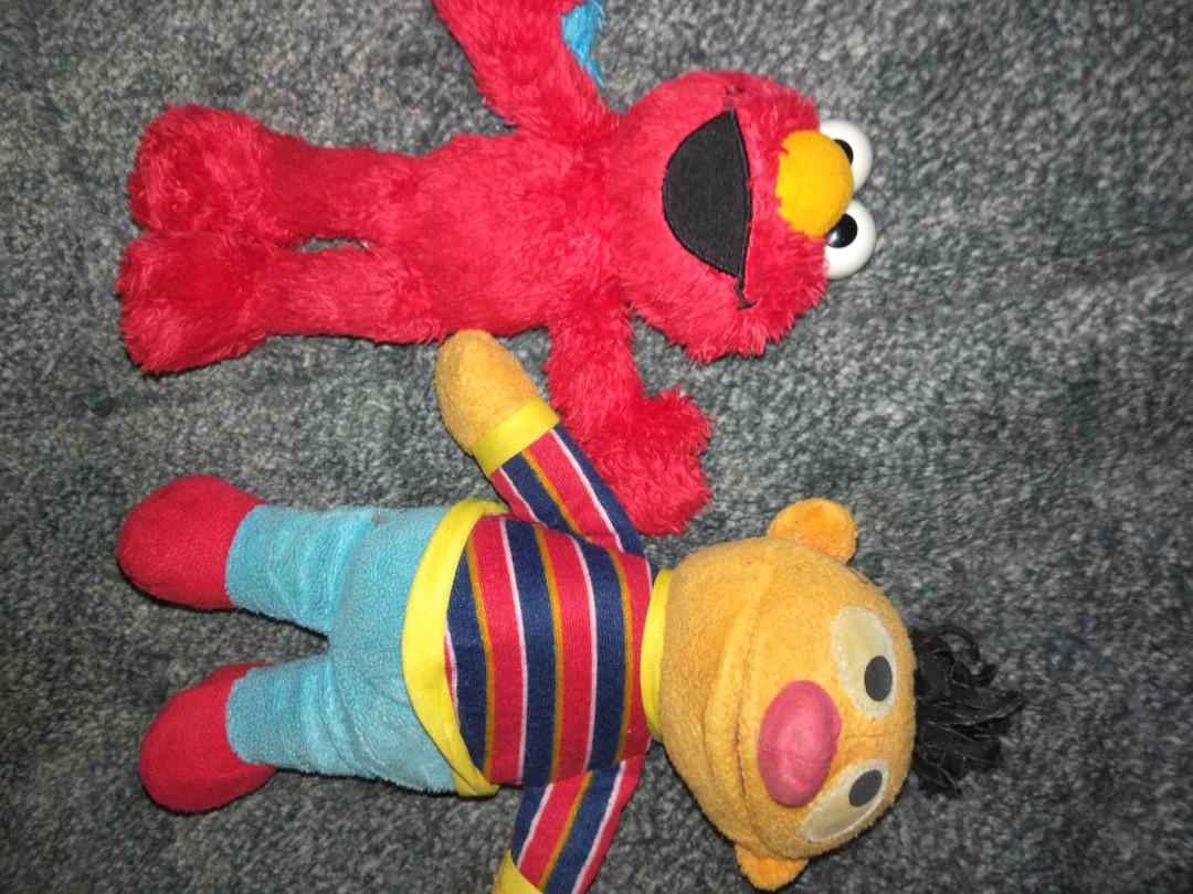 ELMO BUNDLE SESAME STREET CAST, Hobbies & Toys, Toys & Games on Carousell