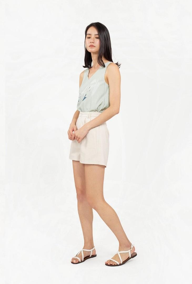 Esha Top, Women's Fashion, Tops, Sleeveless on Carousell