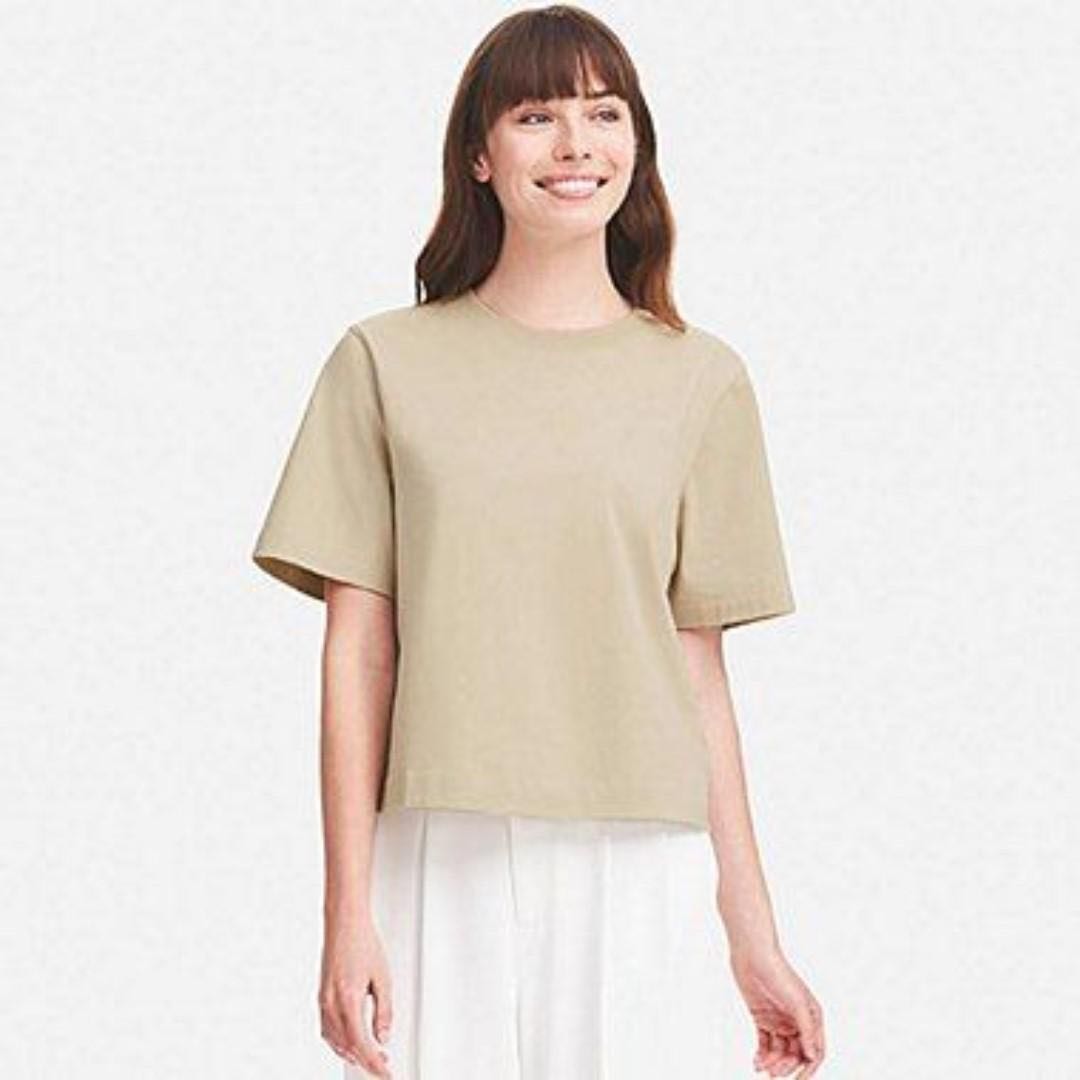 GU x UNIQLO BOXY CROP TOP, Women's Fashion, Tops, Others Tops on Carousell