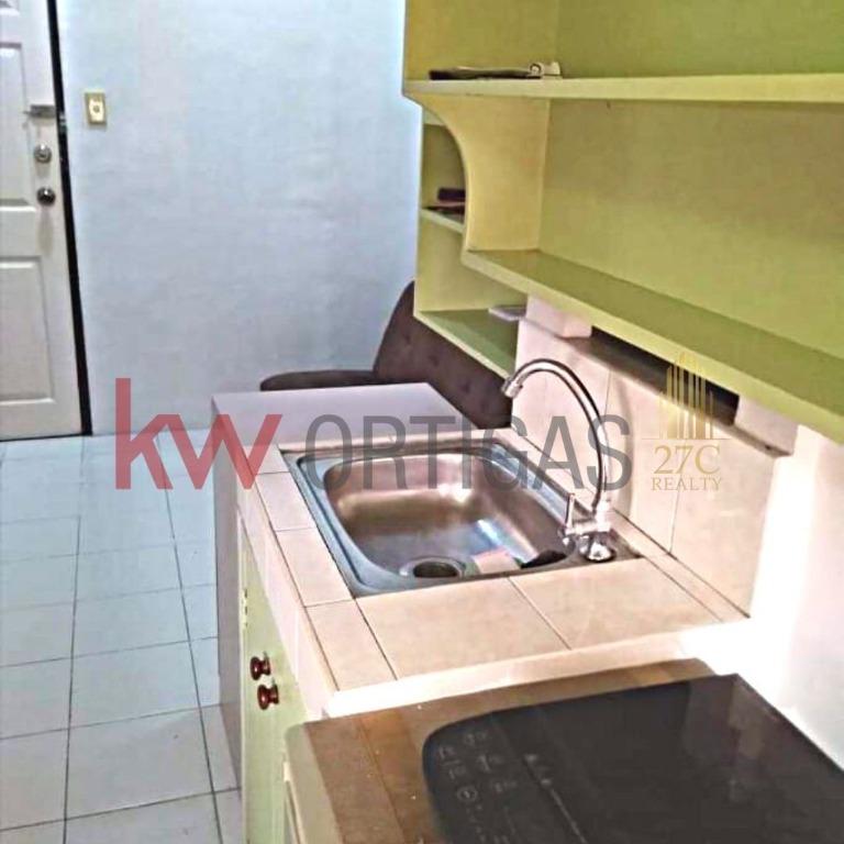 Loft type unit in Rock Fort Residences, Makati, Property, For Sale ...