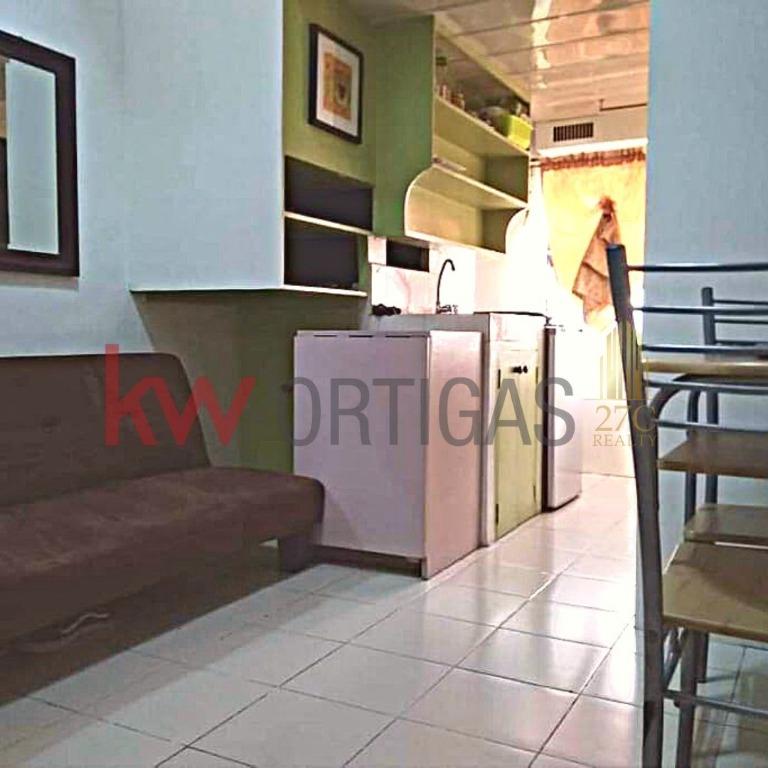 Loft type unit in Rock Fort Residences, Makati, Property, For Sale ...