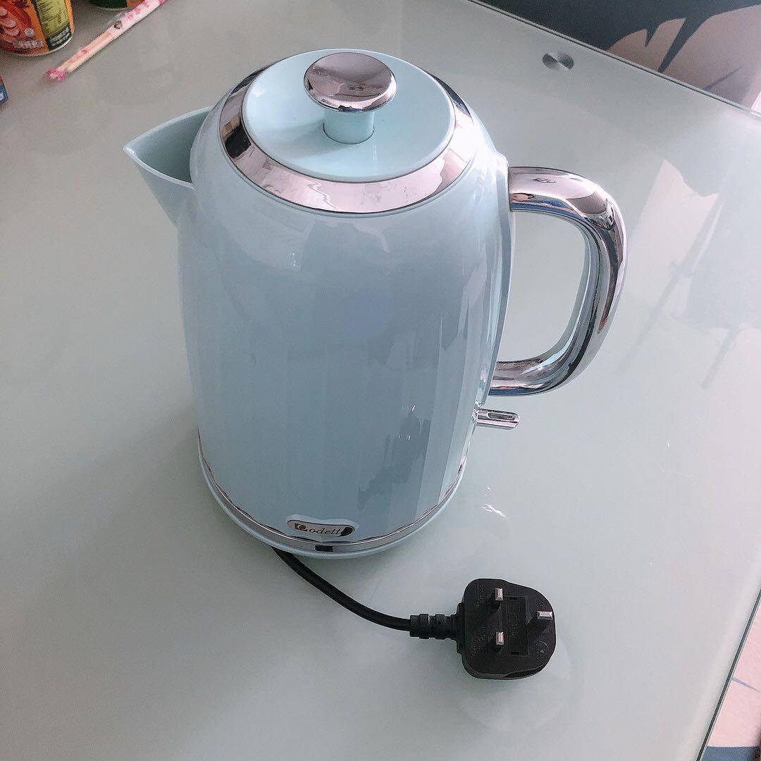 Super pretty Odette Retro Kettle - 1.7liters, TV & Home Appliances ...