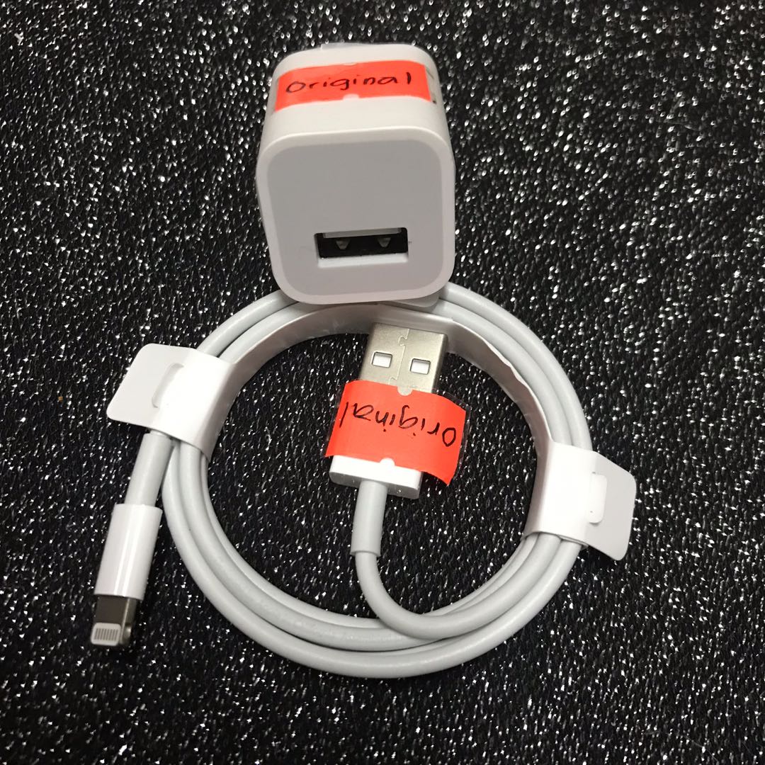 Original Apple iPhone Charger 5 watts adapter and lightning cable ...