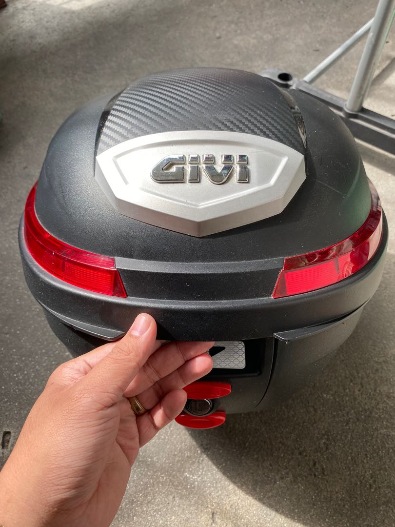 Original Givi Box 27 Liters, Motorbikes, Motorbike Parts & Accessories ...