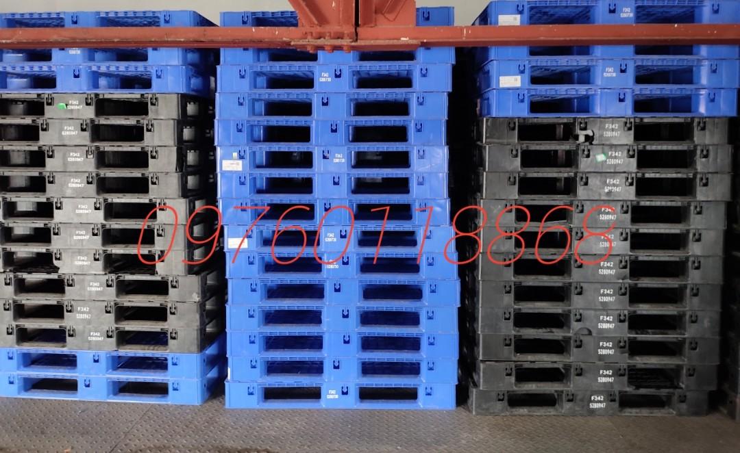 PLASTIC PALETA / PALLETS, Commercial & Industrial, Industrial Equipment ...