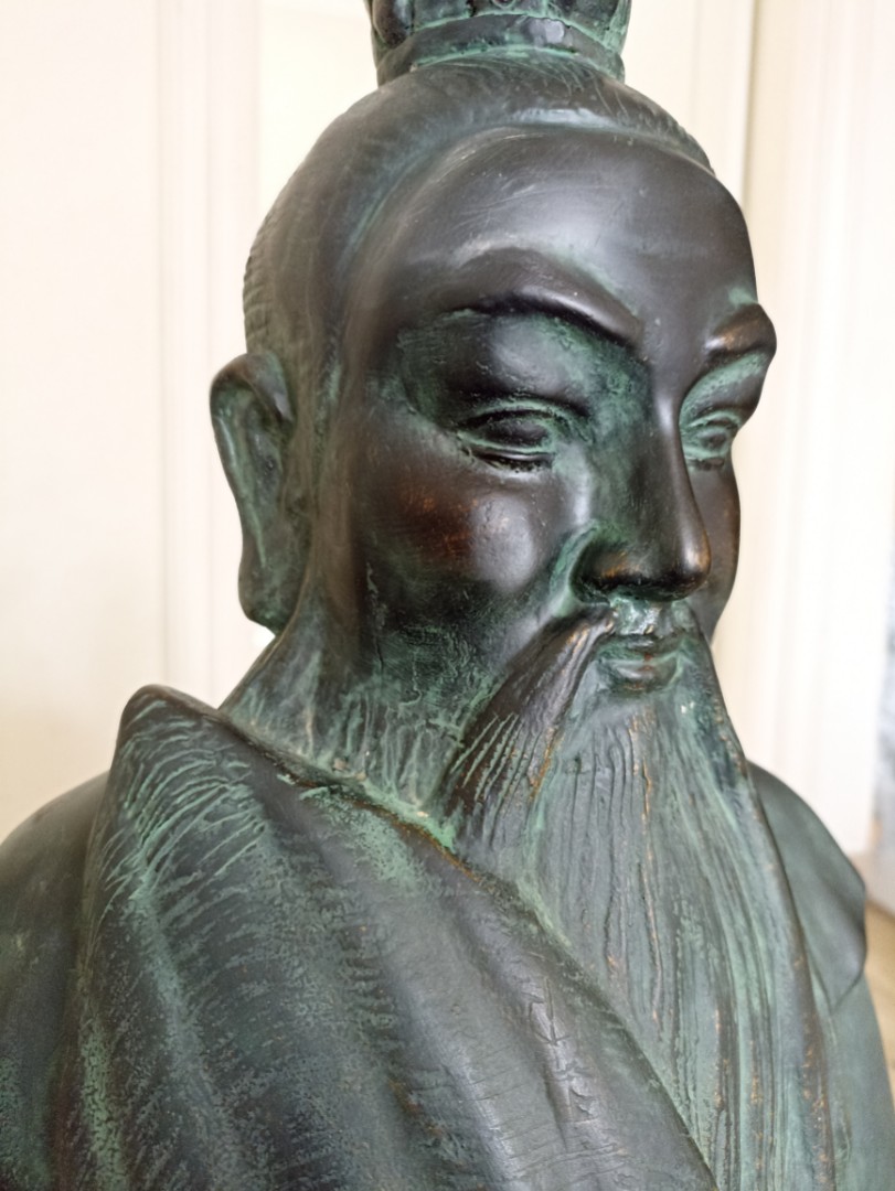 Patung Nabi KongHucu, Antik, Pajangan di Carousell