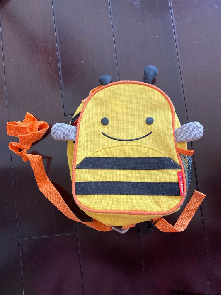 Skip hop Zoo Let Backpack Mini bee with safety harness, Babies & Kids ...