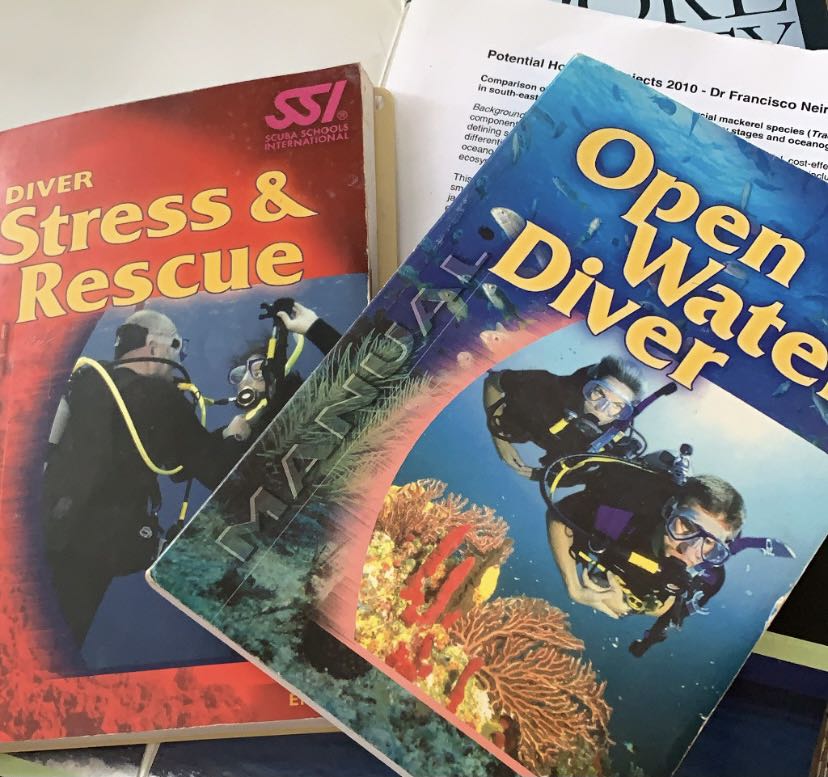 ssi dive textbook manual, Hobbies & Toys, Books & Magazines, Textbooks ...