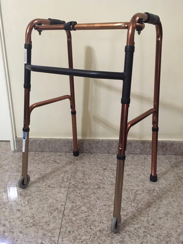 Walking Frame w Wheels, Health & Nutrition, Assistive & Rehabilatory ...