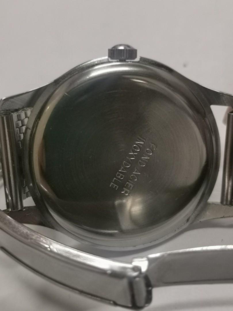 Zenith Fond Acier Inoxydable Vintage, Luxury, Watches on Carousell