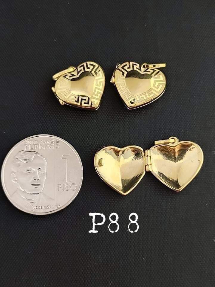18k Saudi Gold Locket Pendant P88, Women's Fashion, Jewelry ...