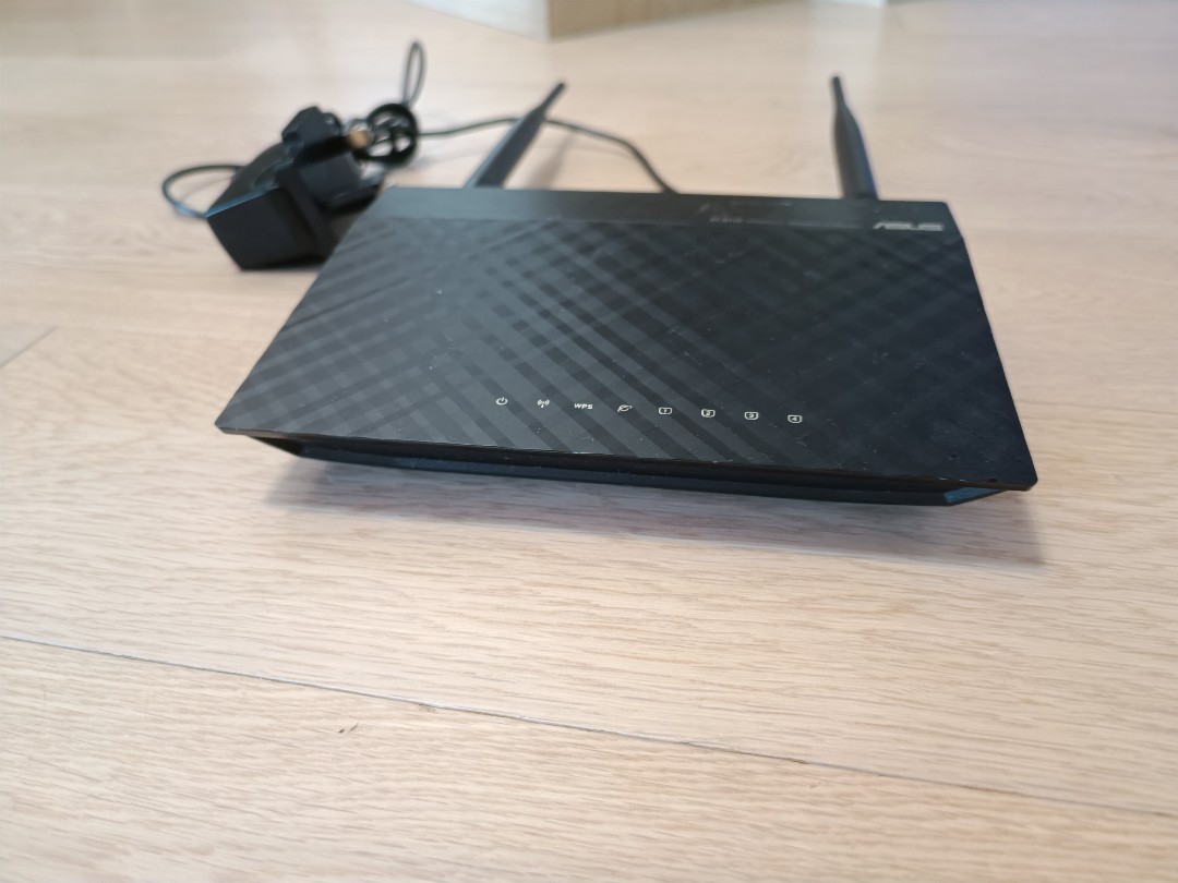 ASUS 300 Mbps Wireless-N 無線路由器, 電腦＆科技, 電腦周邊及配件, Wifi及上網相關產品 - Carousell