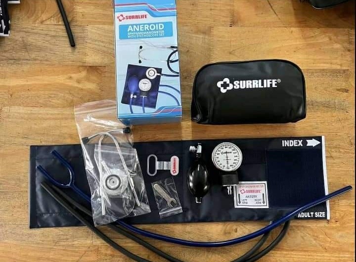 BP Apparatus Set Adult (Steth & Aneroid) Surrmed, Health & Nutrition ...