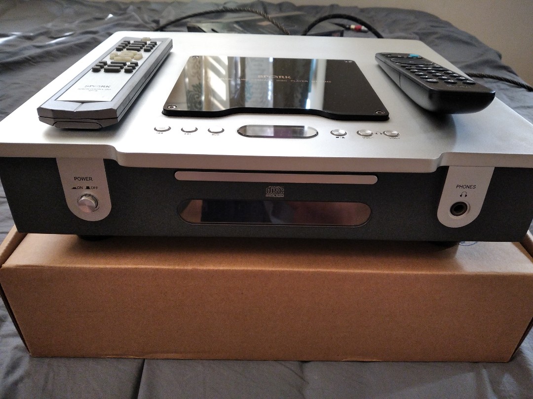 Cayin Spark MT-CD40胆CD機, 音響器材, 錄音機 - Carousell