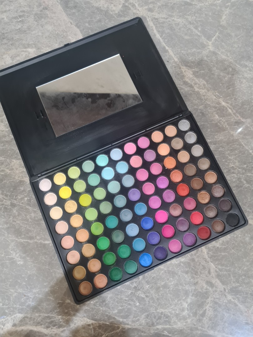 Coastal Scents 88 Original Palette, Kesehatan & Kecantikan, Rias Wajah ...