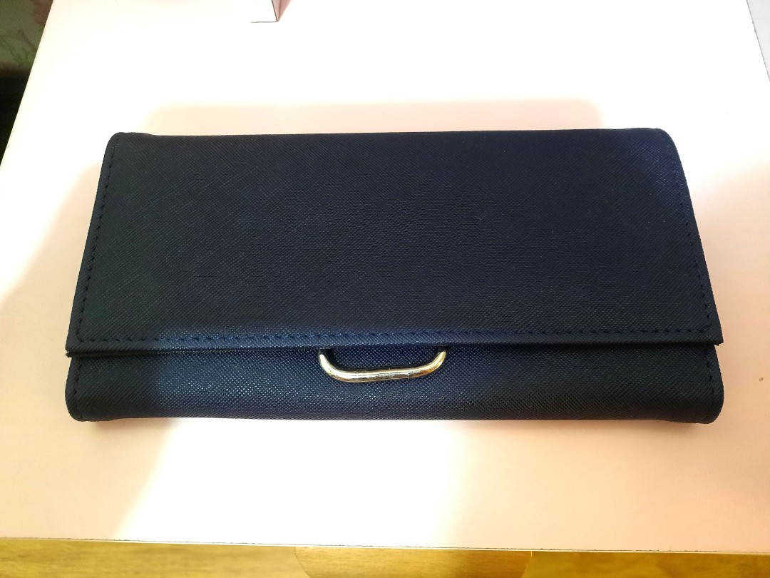 Envelope wallet avon, Women's Fashion, Bags & Wallets, Purses & Pouches ...