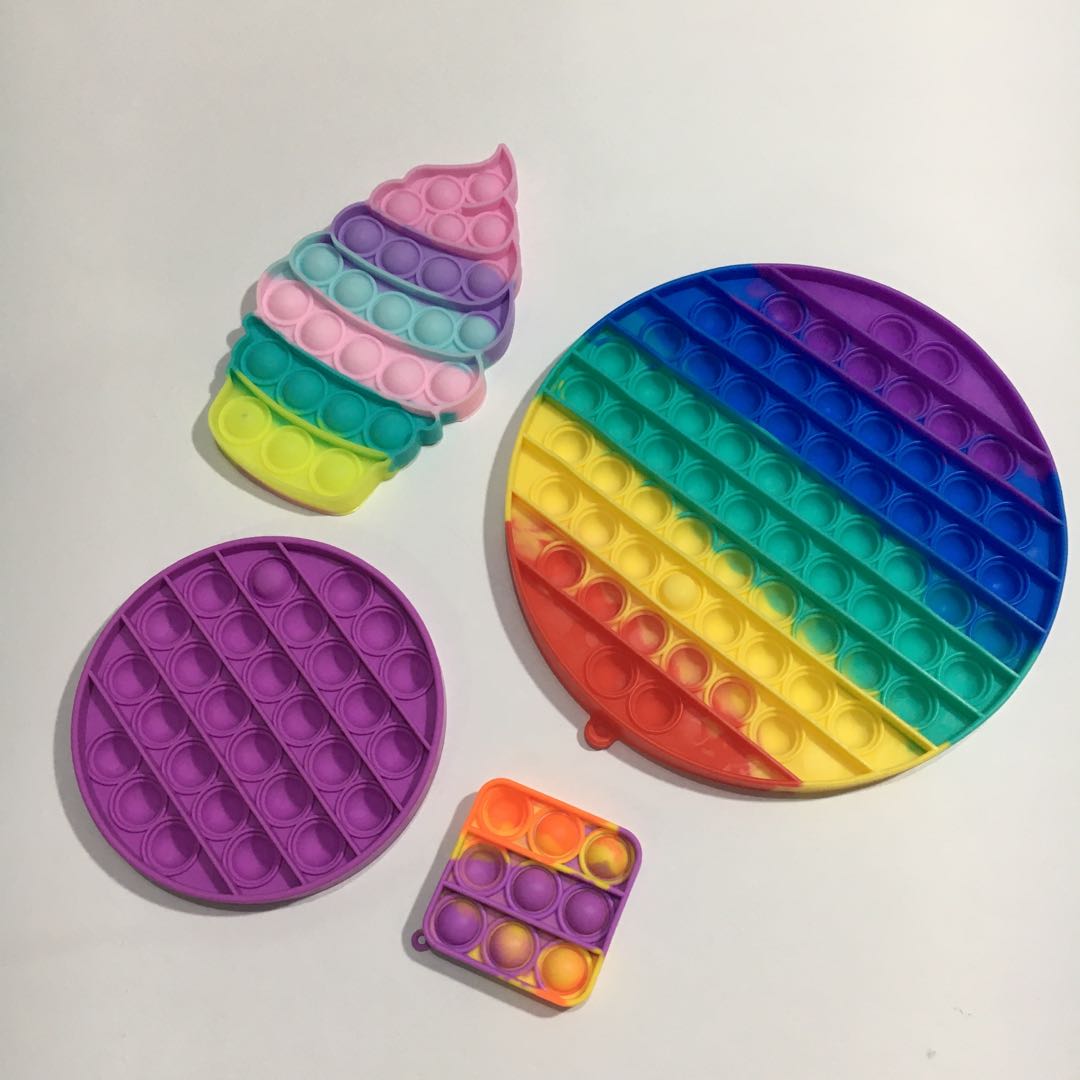 Pop It Set, Hobbies & Toys, Toys & Games on Carousell