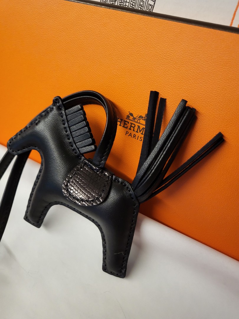 RARE! Hermes rodeo touch lizard, Luxury, Accessories on Carousell