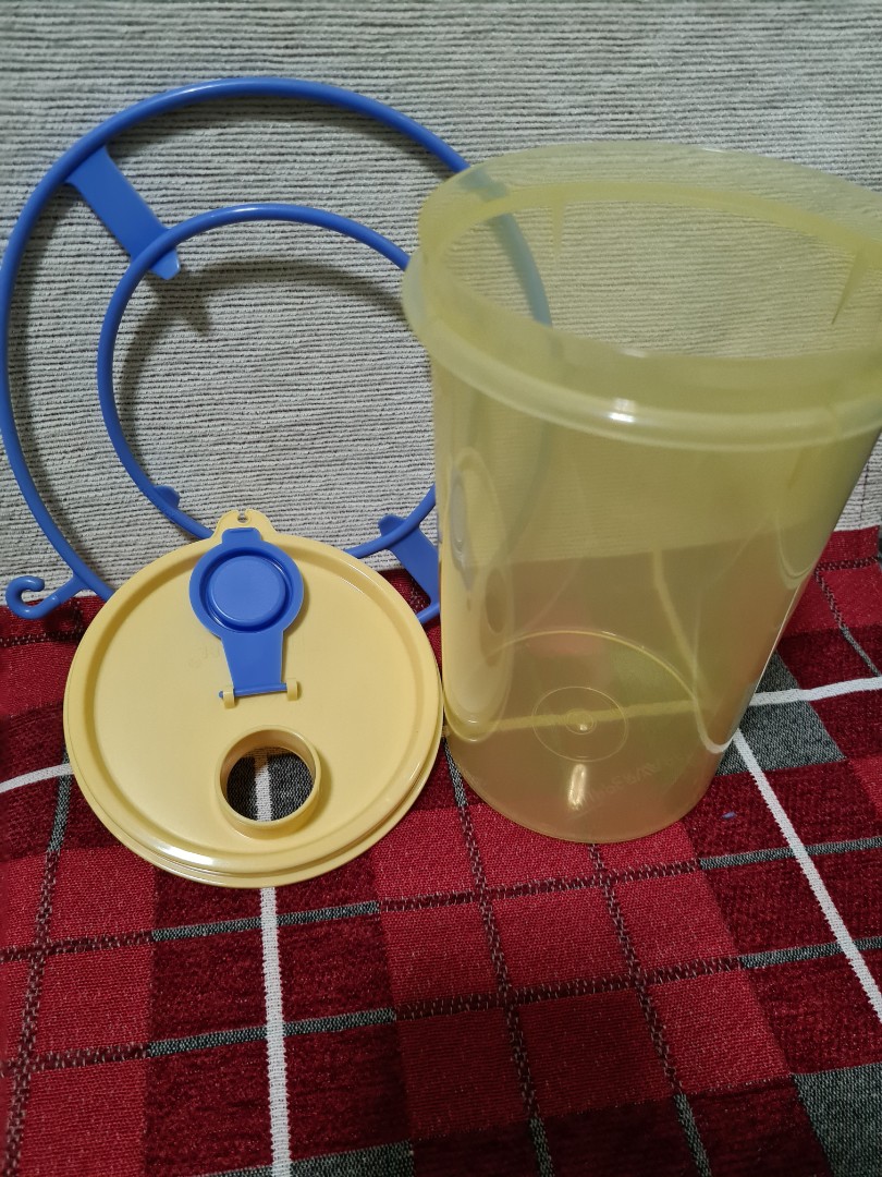 Tupperware Thirstquencher 1L, Furniture & Home Living, Kitchenware ...