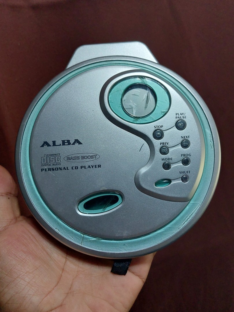 Vintage Portable CD Player, Hobbies & Toys, Music & Media, CDs & DVDs ...