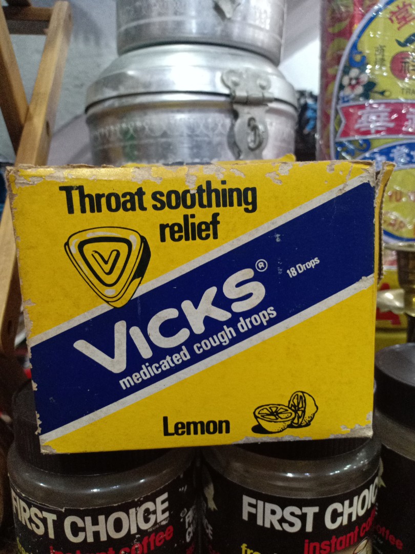 Vintage VICKS Box 1994, Hobbies & Toys, Collectibles & Memorabilia ...