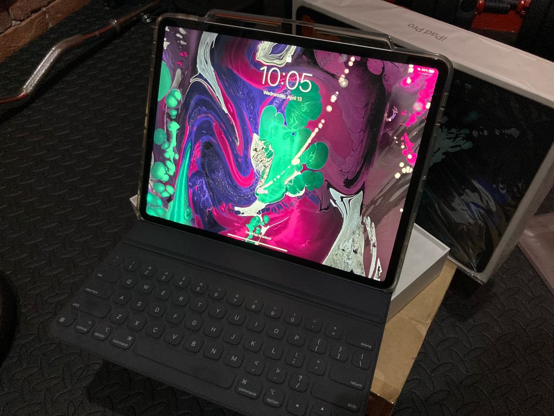 Apple iPad Pro 3rd Gen 12.9 inch 256GB Wifi, Mobile Phones & Gadgets ...