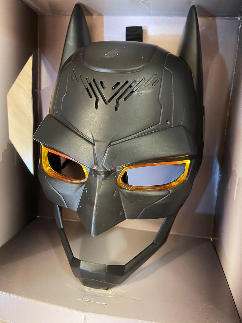 BATMAN D.C VOICE CHANGER MASK ( authentic ), Hobbies & Toys, Toys ...