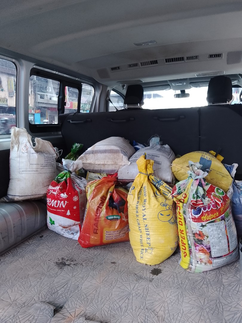 GARDEN SOIL PER SACK, Furniture & Home Living, Gardening, Soil ...