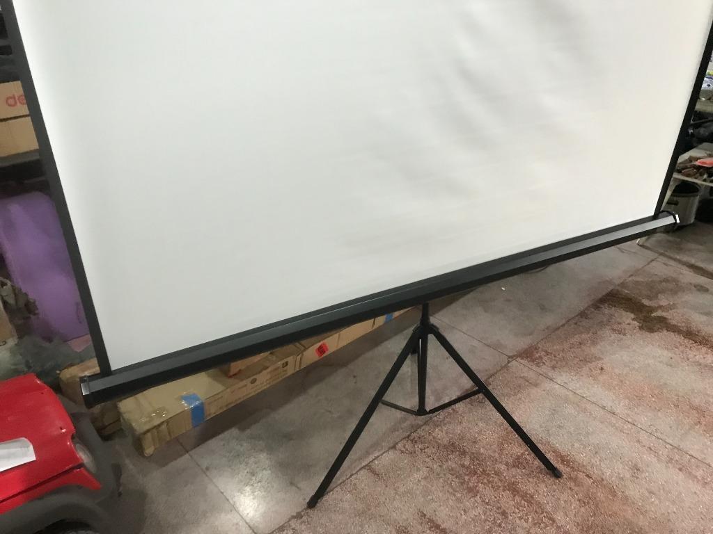 Meki Screen Projector with Tripod Square, Furniture & Home Living, Home ...