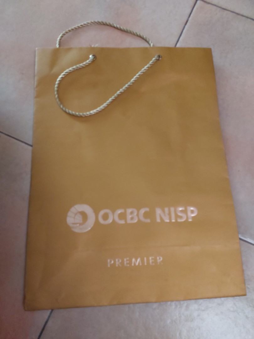 Paper bag OCBC 25/33/12, Barang Yang Dicari di Carousell