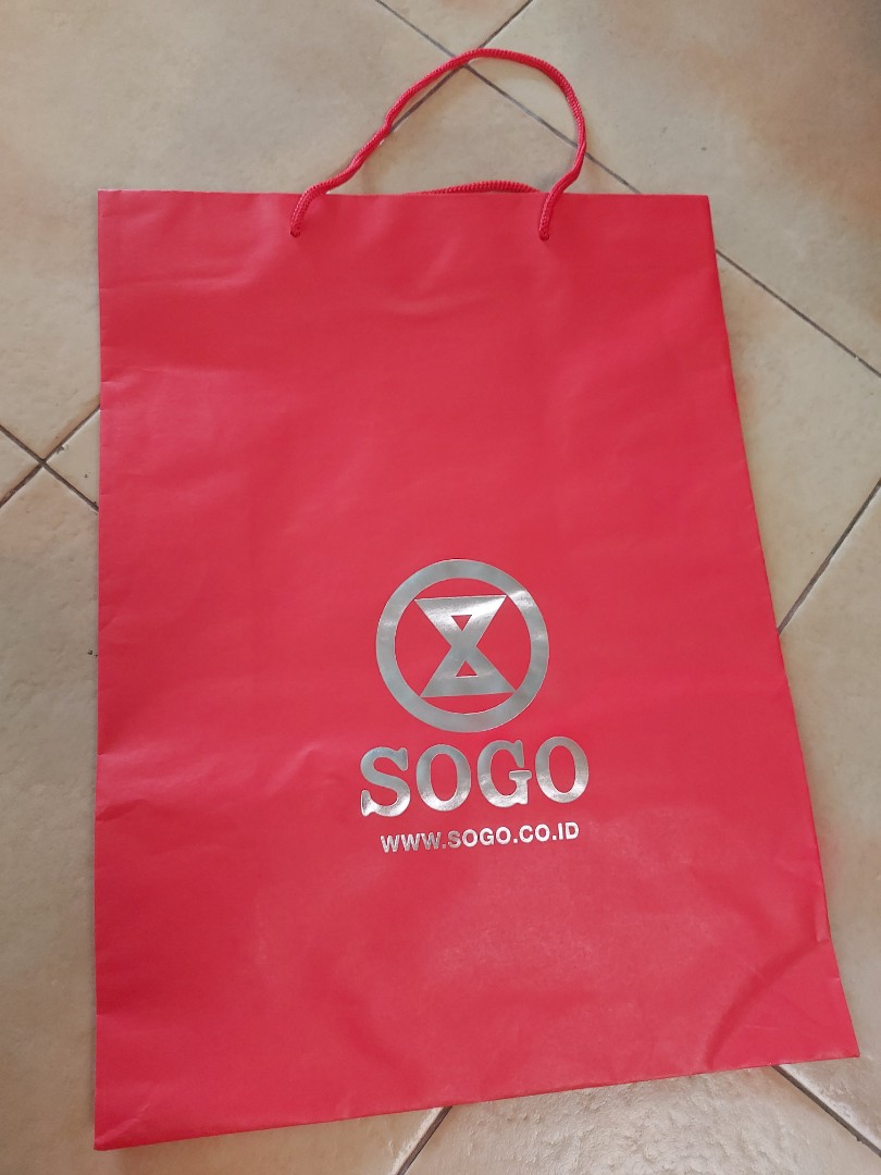 Paper bag Sogo 33/43/14, Barang Yang Dicari di Carousell
