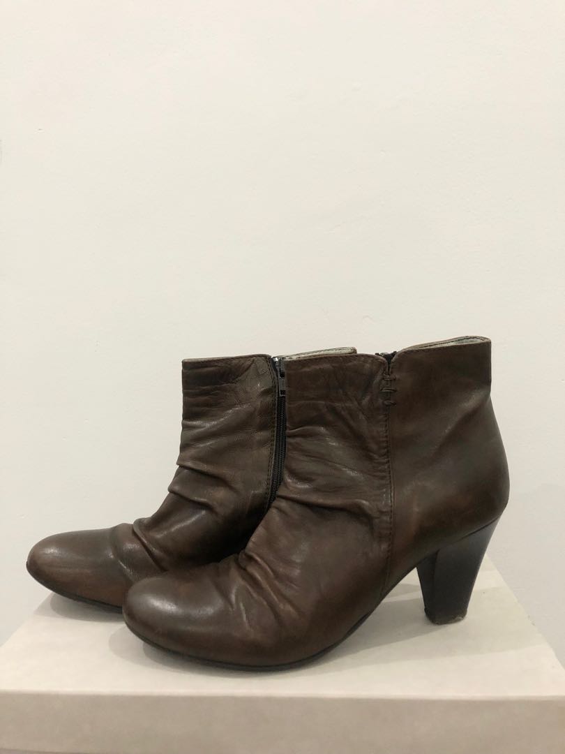 Sepatu boot Rotelli sz 35, Fesyen Wanita, Sepatu di Carousell