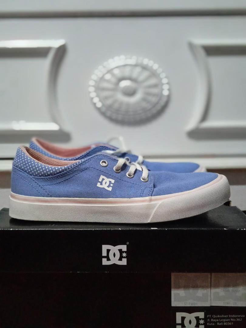 Sepatu DC Original, Fesyen Wanita, Sepatu di Carousell