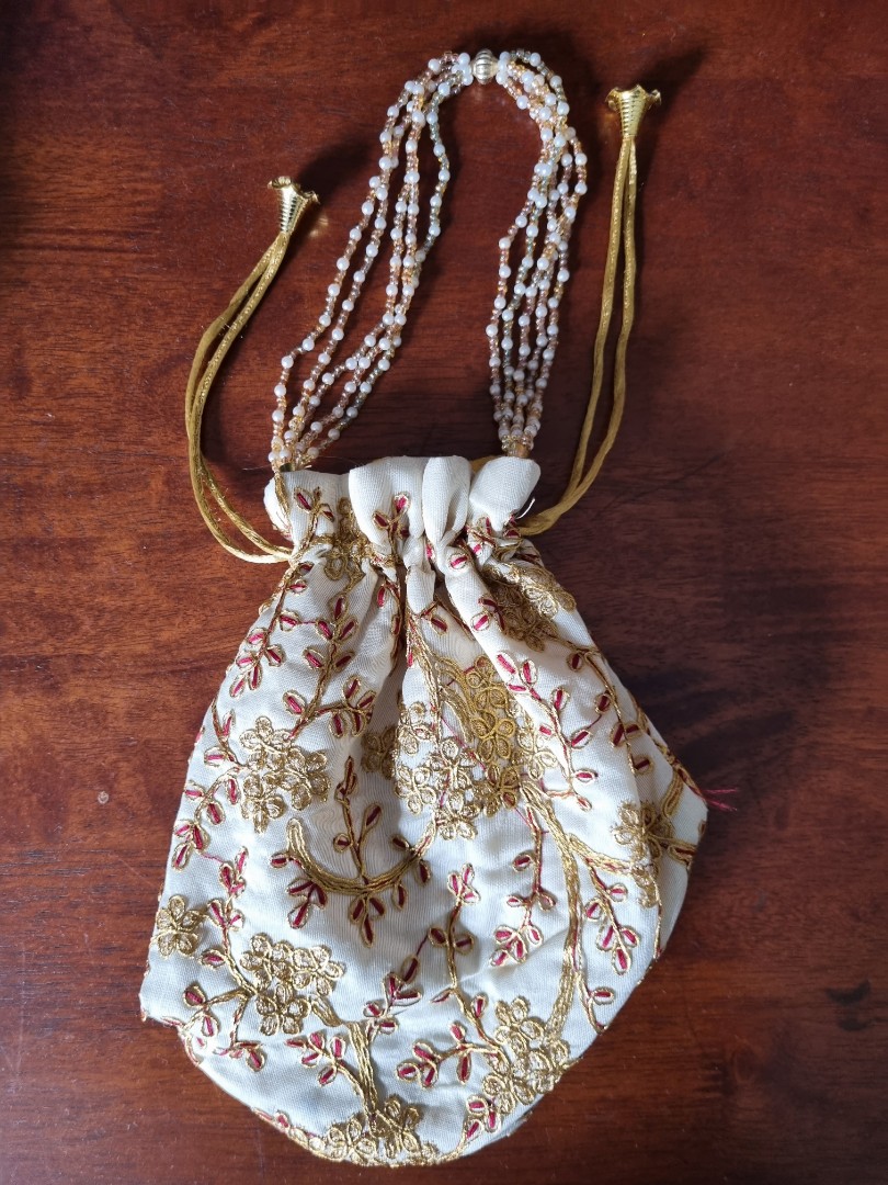 Small pouch bag, Women's Fashion, Bags & Wallets, Purses & Pouches on ...