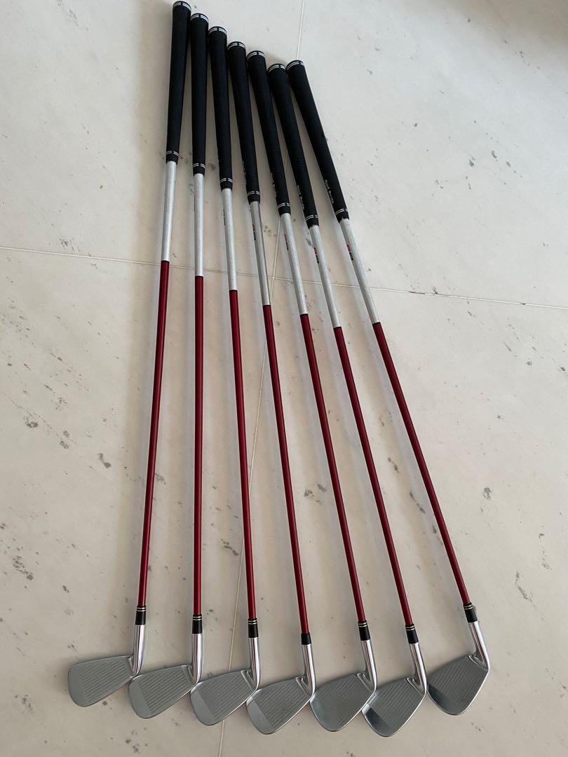 Taylormade R9 irons, 4-PW, Sports Equipment, Sports & Games, Golf on ...