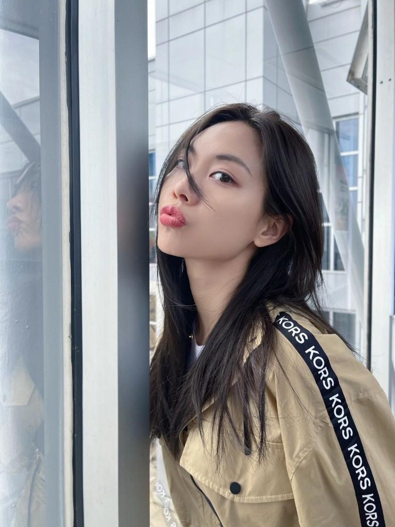 Wang Fei Fei 王霏霏 《不霏Fearless》 EP (Fei, former Miss A member), Hobbies & Toys, Music & Media, CDs ...