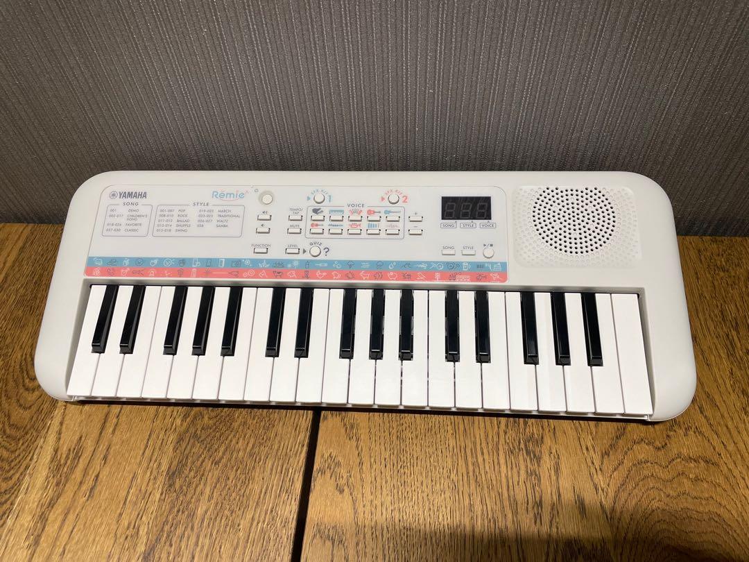 Yamaha PSS-E30 keyboard, Hobbies & Toys, Music & Media, Musical Instruments on Carousell