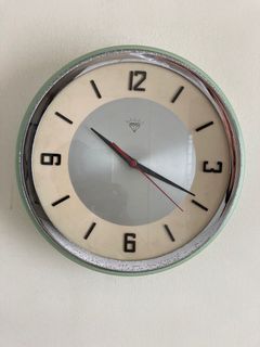 ^ Vintage 555 Wall Clock. , Hobbies & Toys, Memorabilia & Collectibles ...