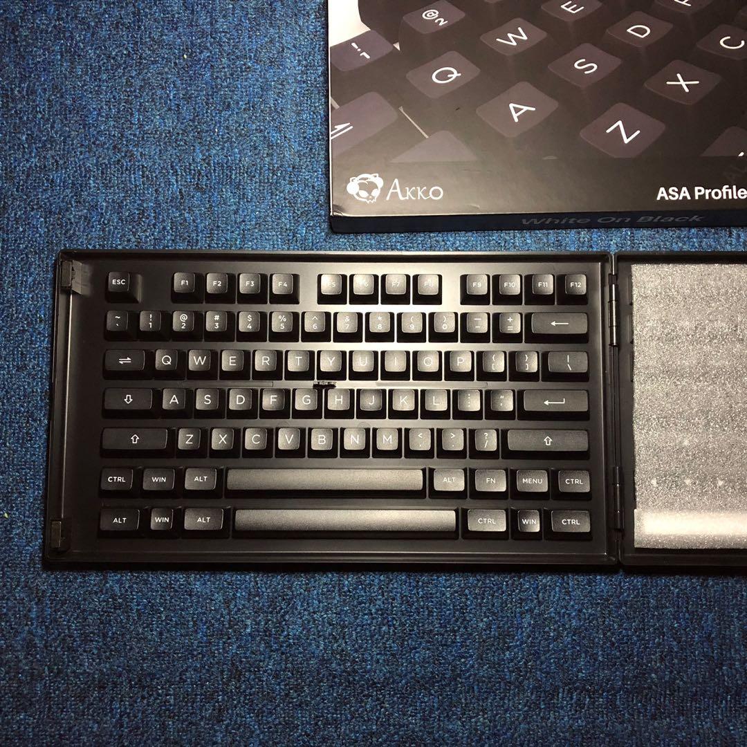 Akko White On Black (WOB) Keycaps, Computers & Tech, Parts ...