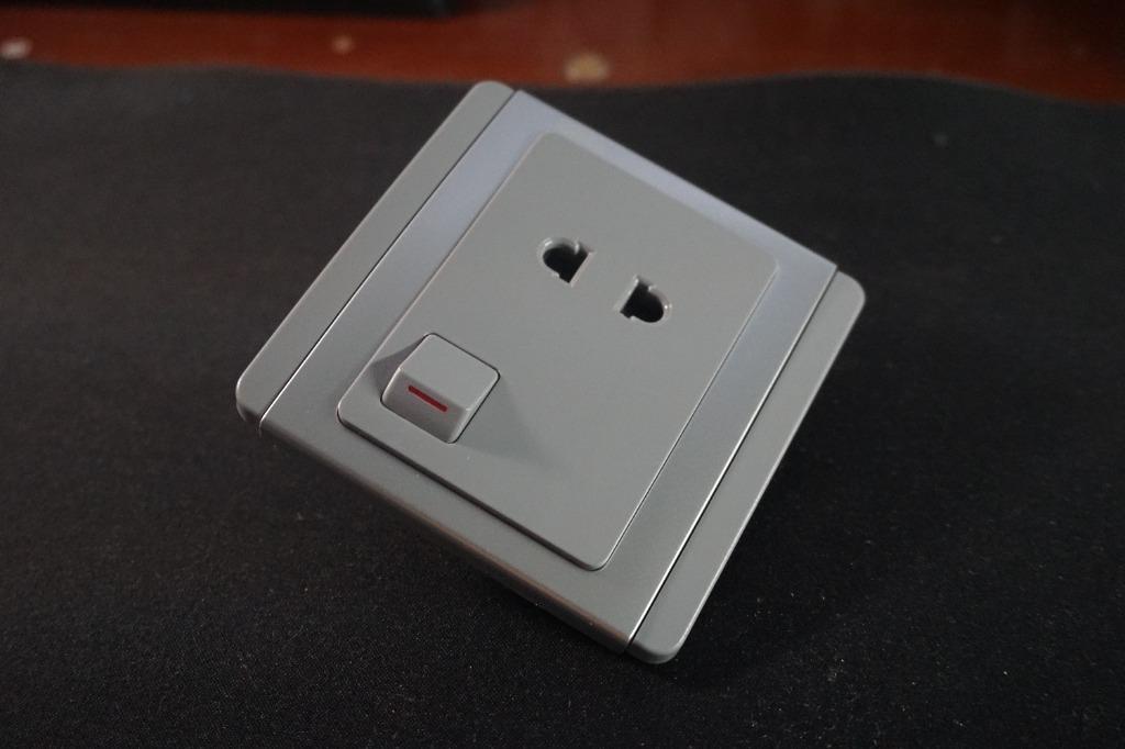 Clipsal Neo Series E3015US 10A 1 Gang 2 Pin Switched Sockets ...