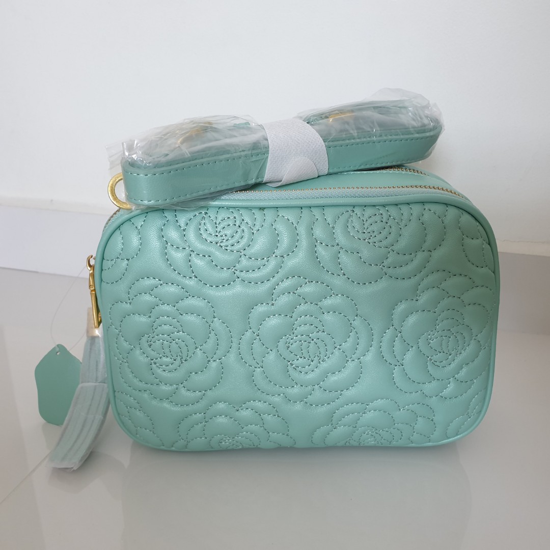 Closet Full of Bags CFOB Camelia Camera Bag, Women's Fashion, Bags ...