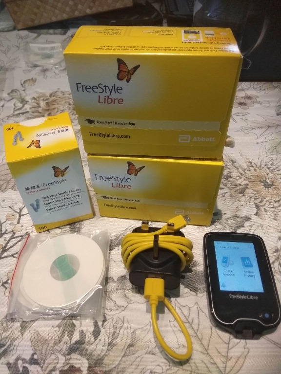 Freestyle Libre reader with FREE lancets, Health & Nutrition, Health ...