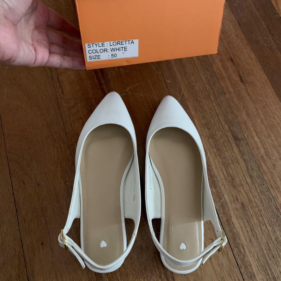 Hue Manila Shoes, Women's Fashion, Footwear, Flats & Sandals on Carousell