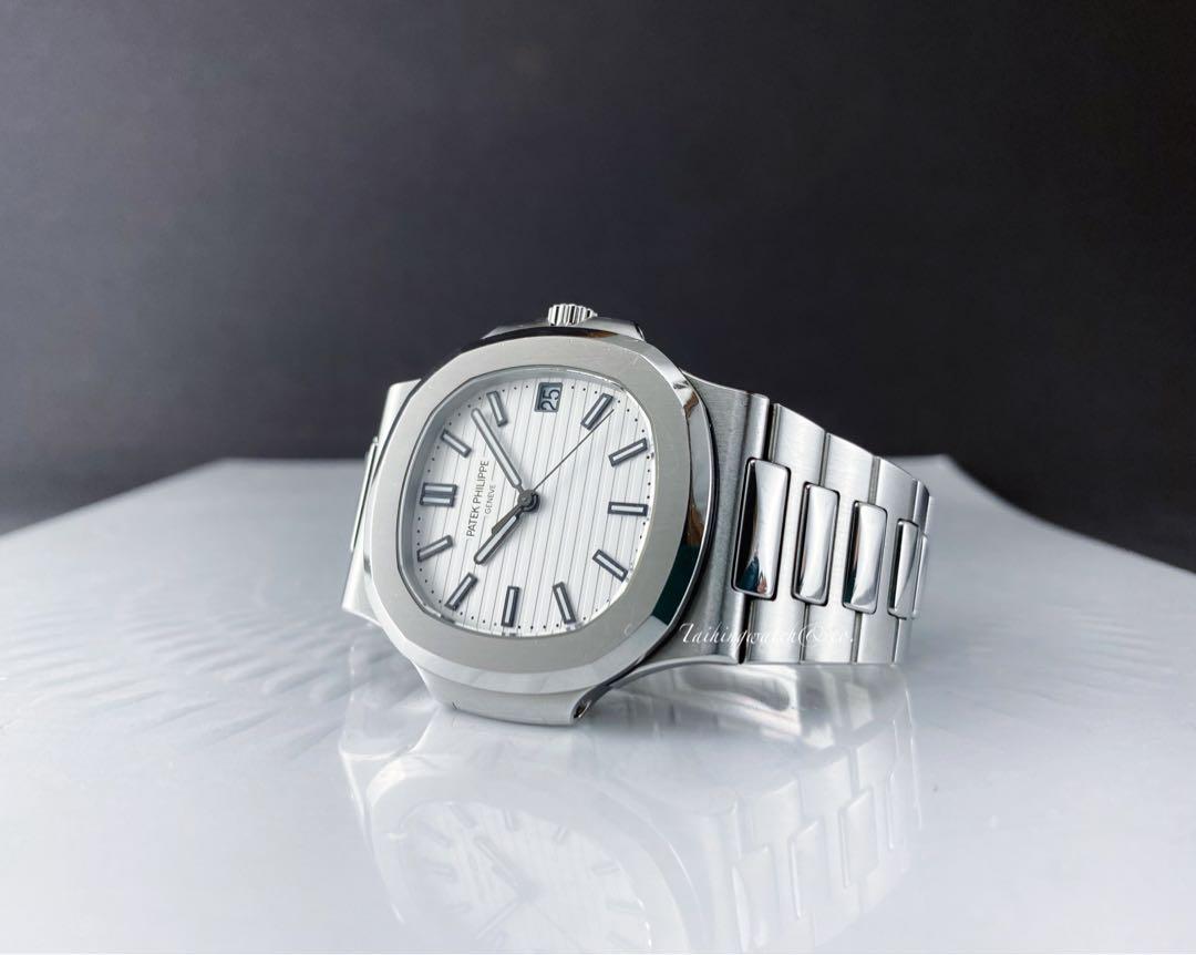 Patek Philippe nautilus PP5711/1A-011, Luxury, Watches on Carousell