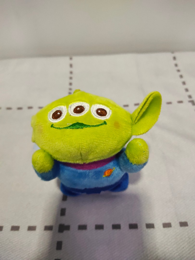Toy story Alien key chaim, Hobbies & Toys, Toys & Games on Carousell